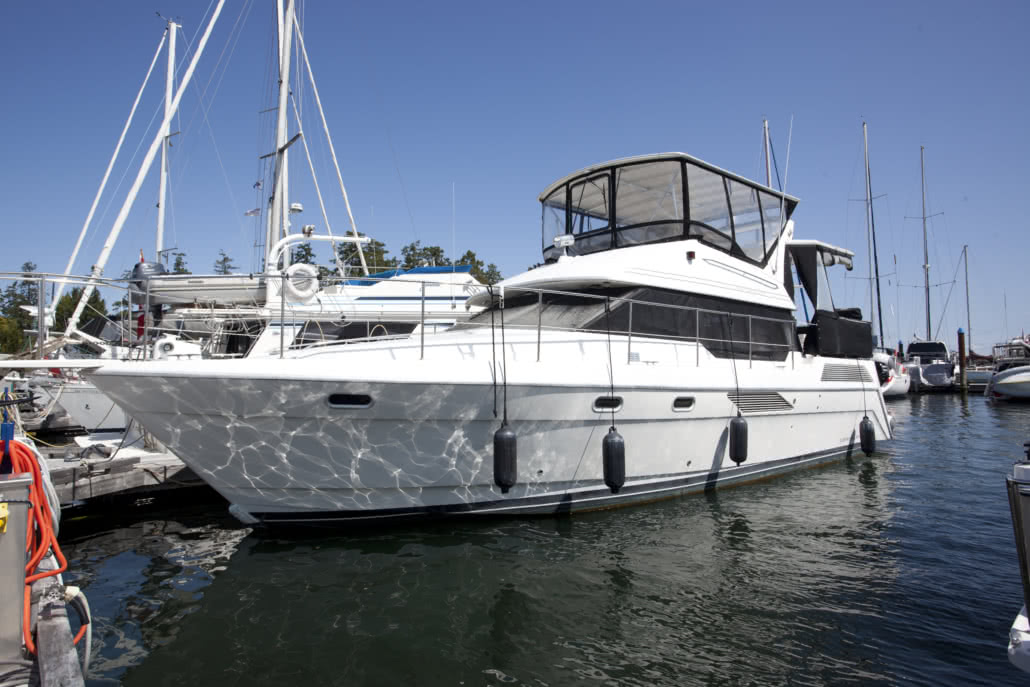 Bayliner 4387 Motoryacht - Bayview Yachts